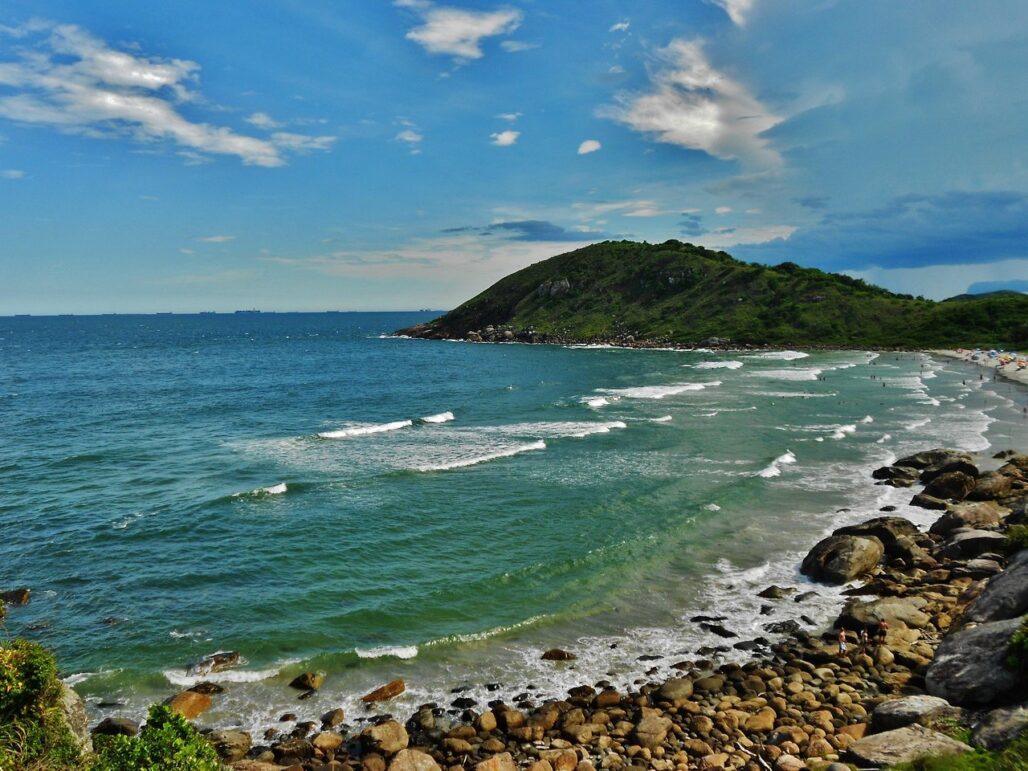O que Fazer na Ilha do Mel: Prepare-se para se Encantar com Praias ...